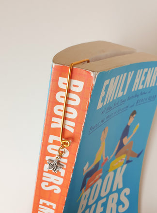 Personalized Name Bookmark – Horizontal – Paper Pliers